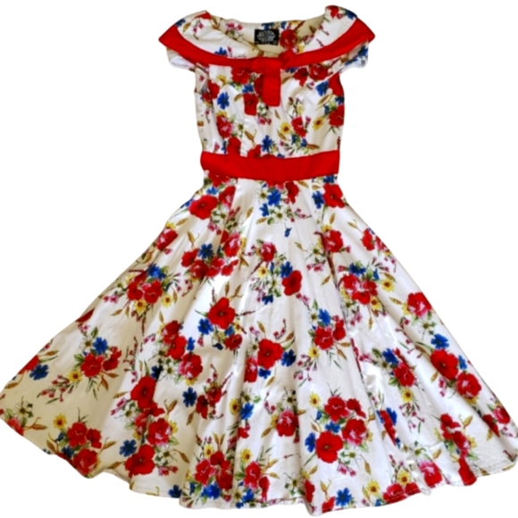 Modcloth | Dresses | Hearts And Roses London Modcloth Floral Swing ...
